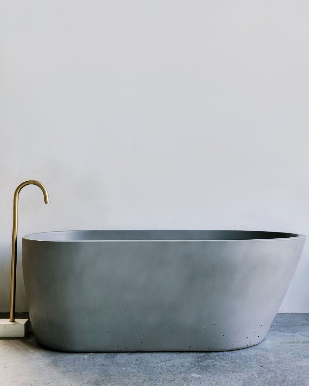Juno Freestanding Bathtub in Sand | Nood Co